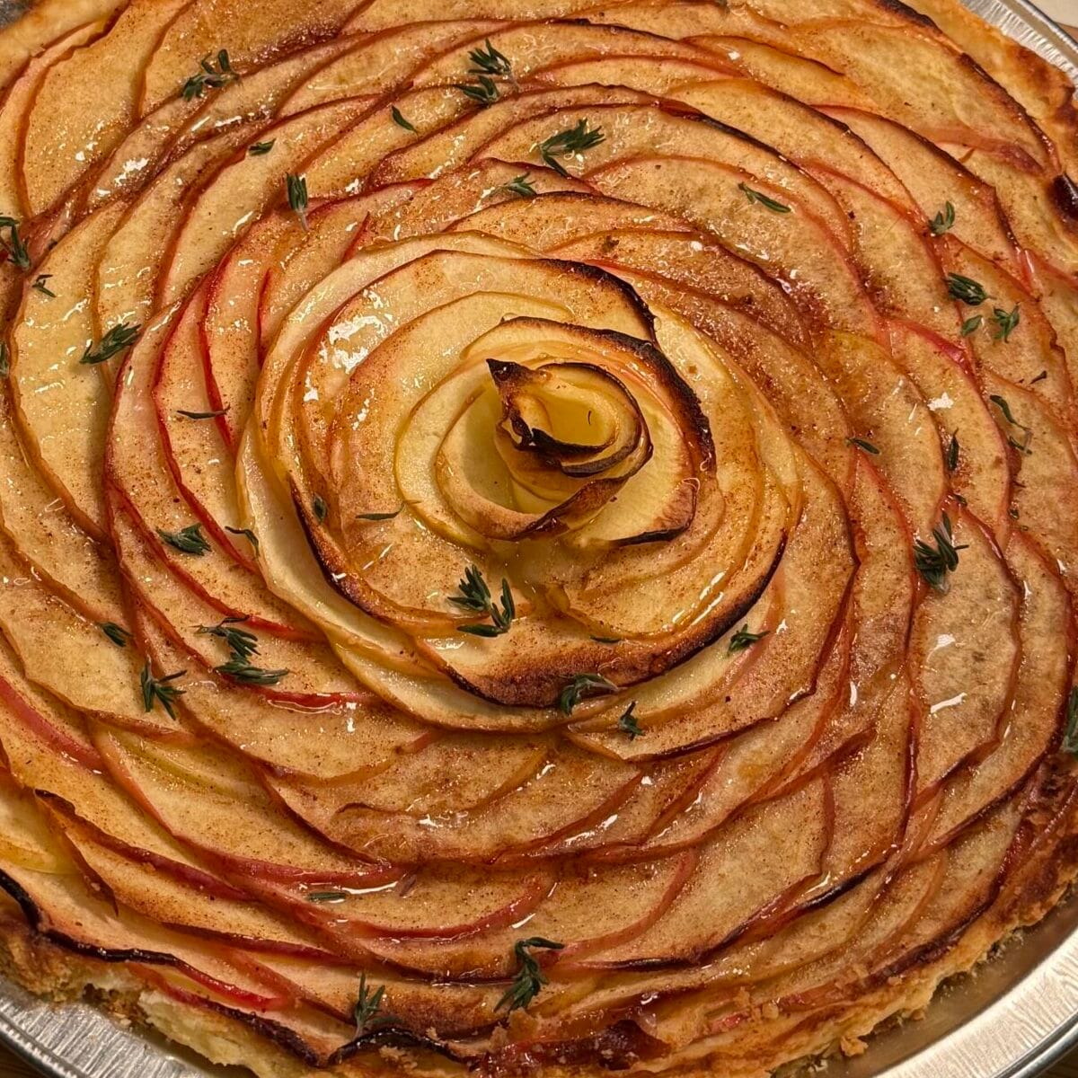 Apple Pie Rose - THE ABROTHECARY